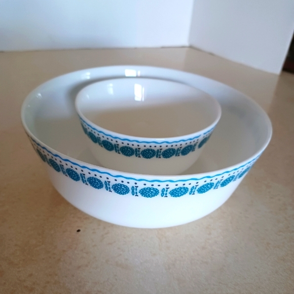 Corelle | Kitchen | New Corelle Glass Bowls White Milk Azure Medallion ...